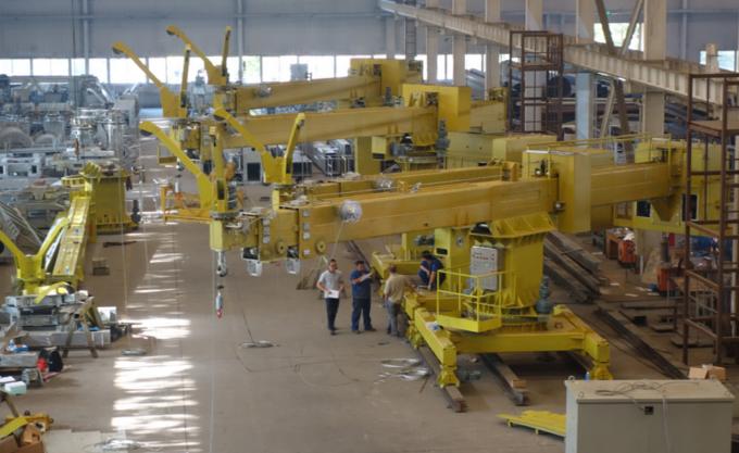 180m Height Bmu Building Maintenance Unit With Twin Jib Cleaning And ...